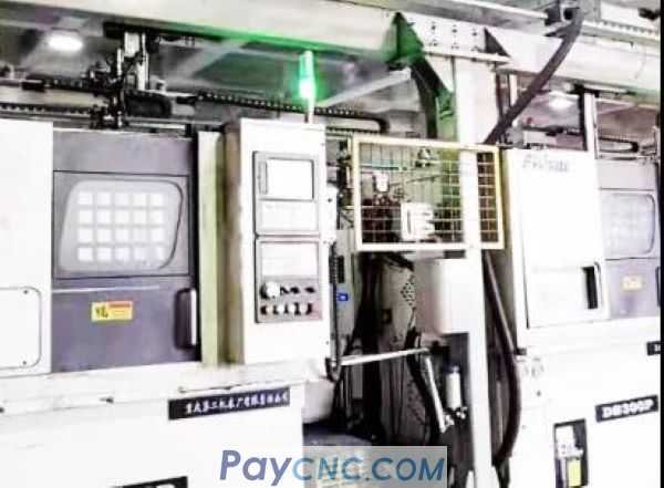 CNC lathe automatic loading and unloa